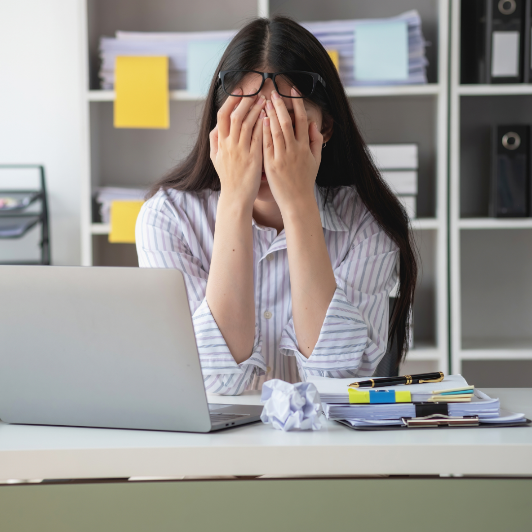 What Are the Early Signs of Burnout at Work? | Canada Career Counselling